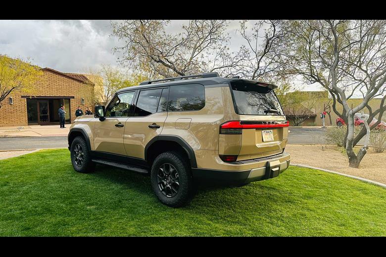 2024 Lexus GX 550 First Drive Review: A Boxy Redesign with Off-Road ...